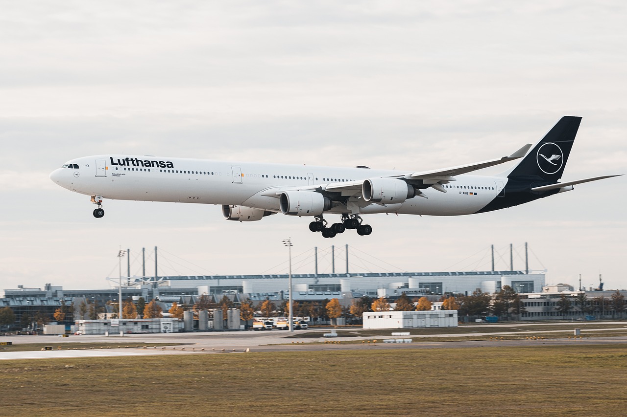 100+ kostenlose Lufthansa und Flugzeug-Bilder - Pixabay