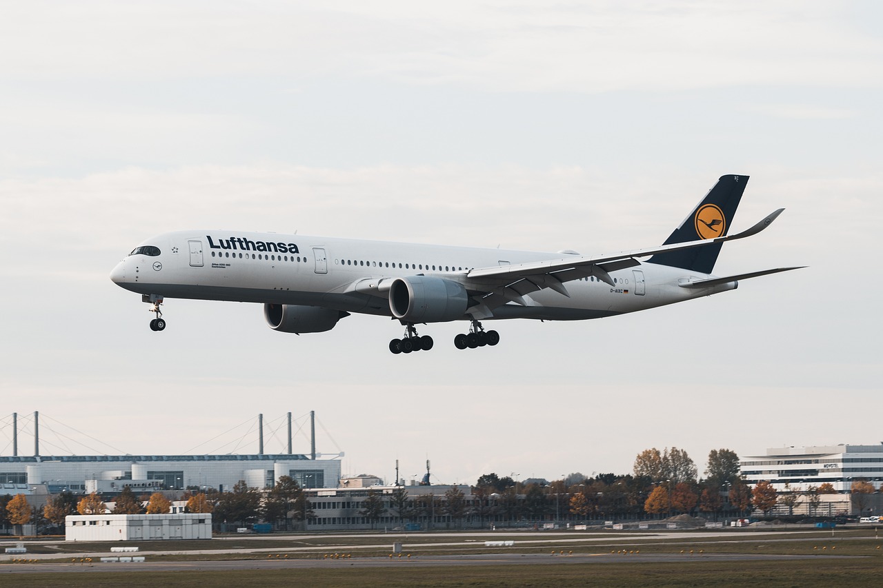 100+ kostenlose Lufthansa und Flugzeug-Bilder - Pixabay