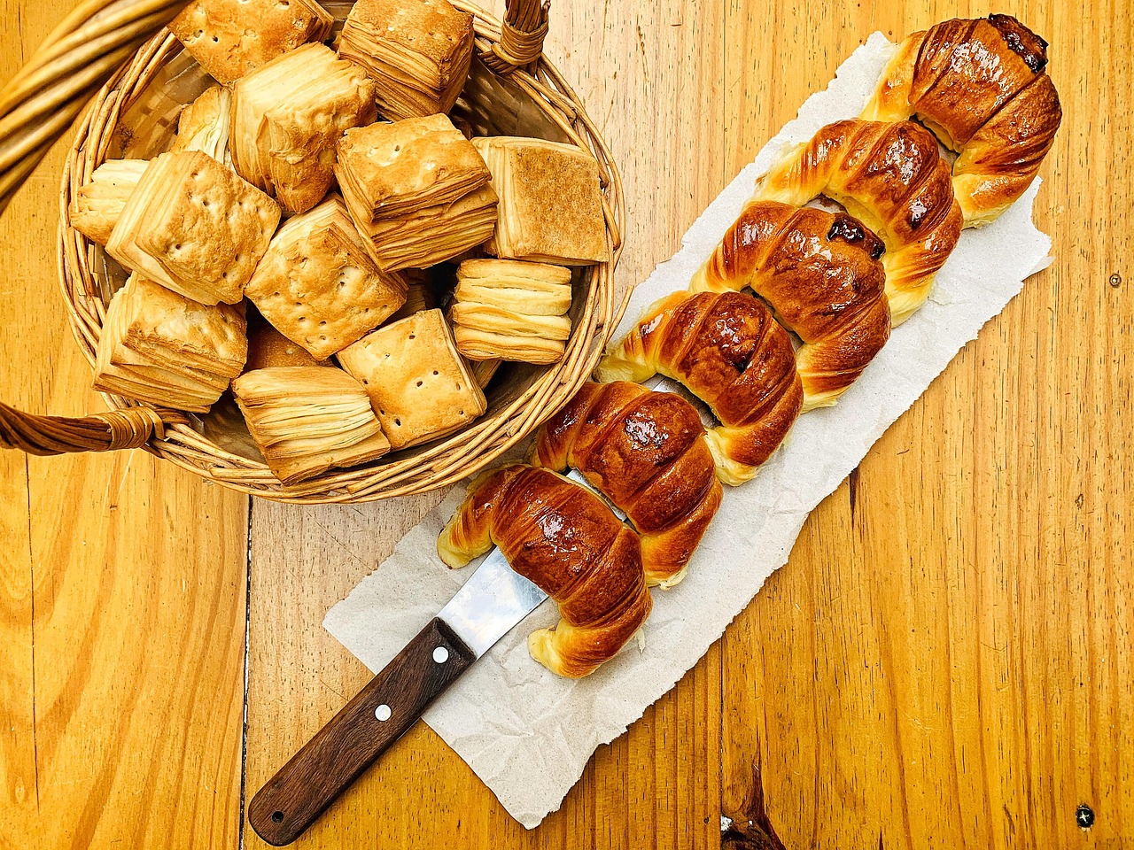 Croissant Bakery Bread - Free photo on Pixabay - Pixabay