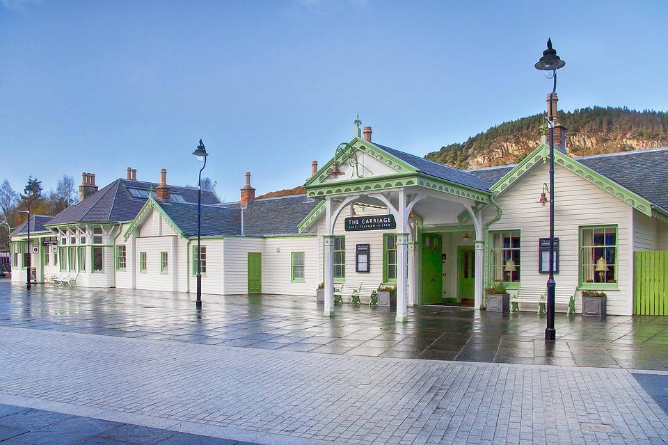 Train Station Building Old - Free photo on Pixabay