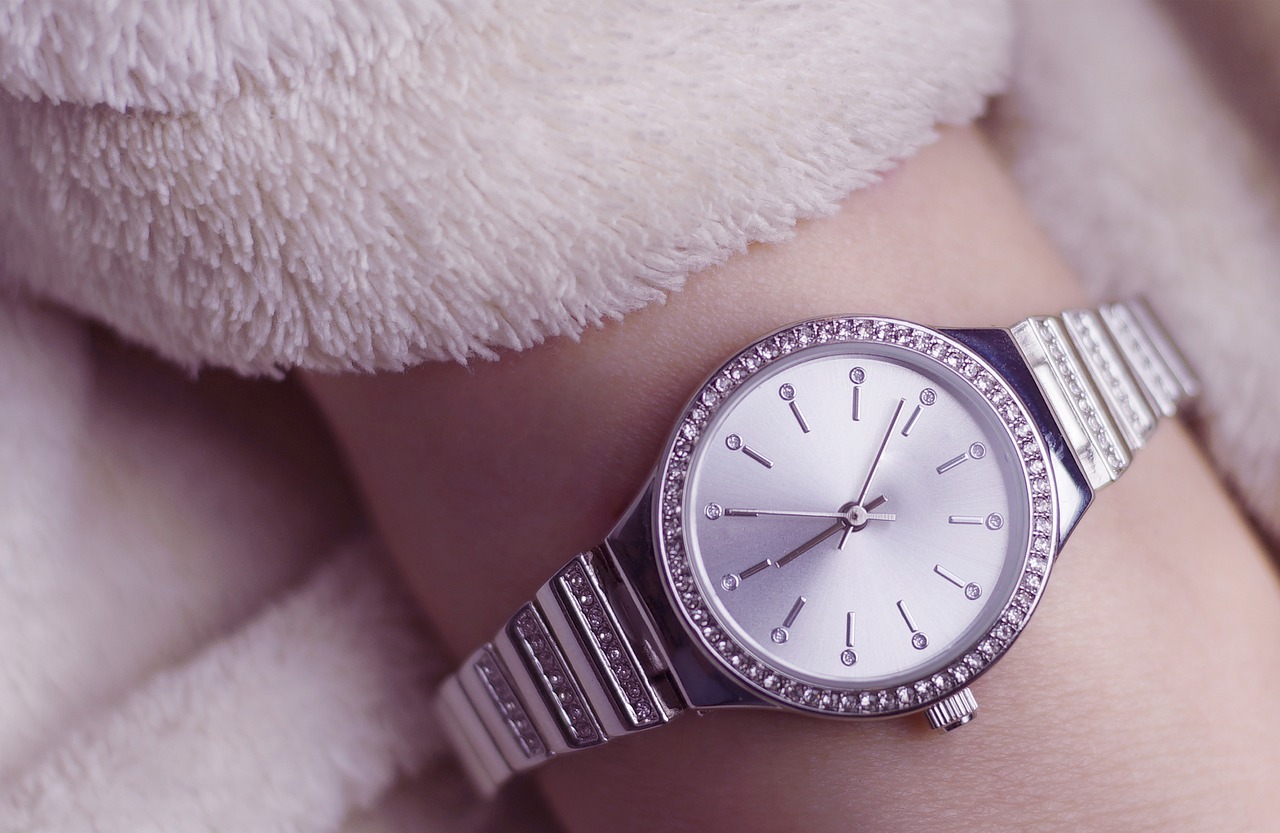 Hour S Silver Watch - Free photo on Pixabay