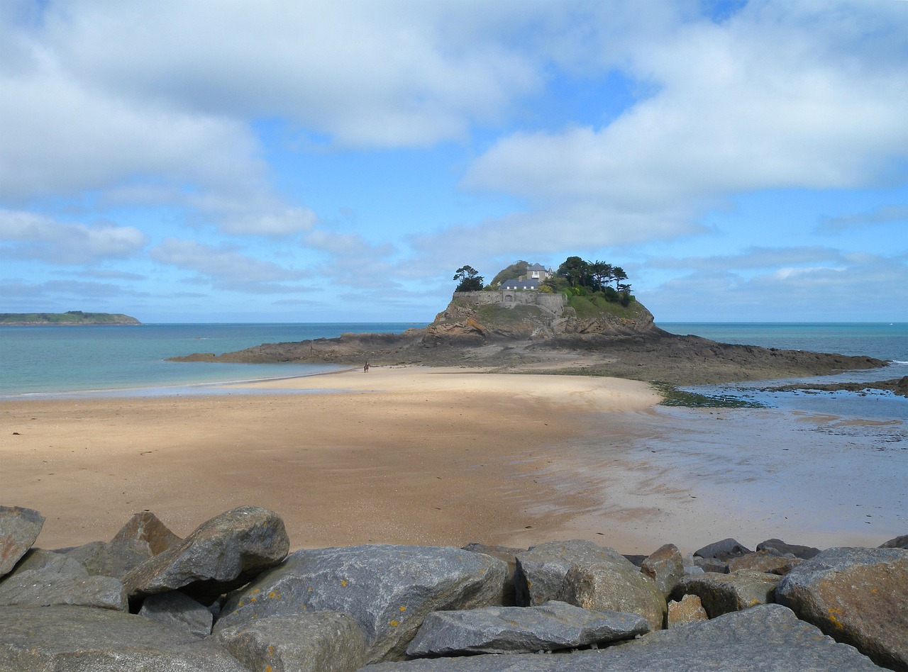 Small Island Fort Du Guesclin - Free photo on Pixabay - Pixabay