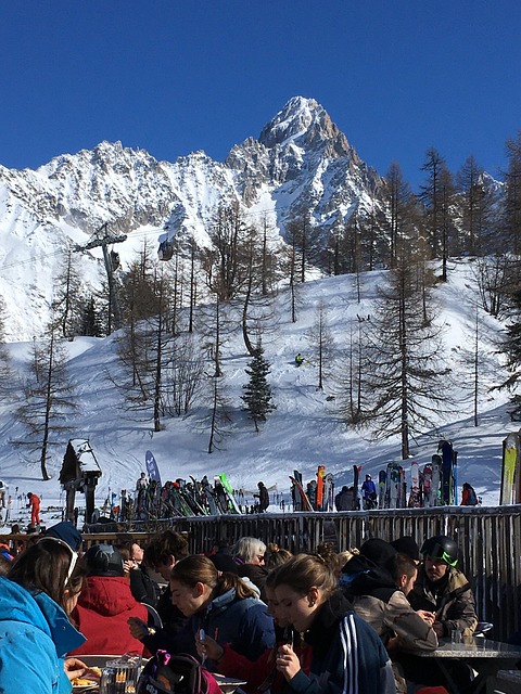 Skiing Lognan - Free photo on Pixabay - Pixabay