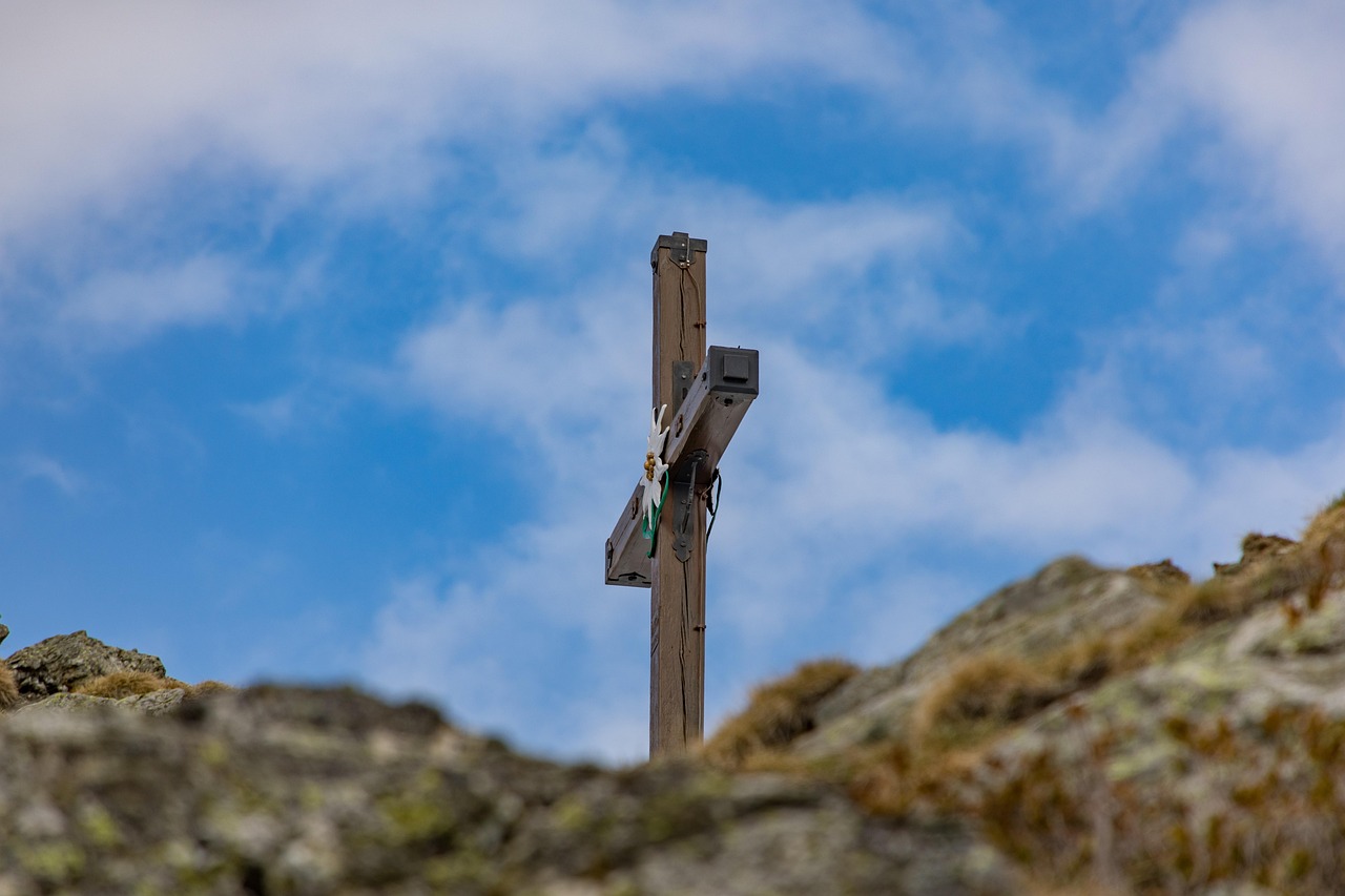 30,000+ Free Clouds Cross & Cross Images - Pixabay