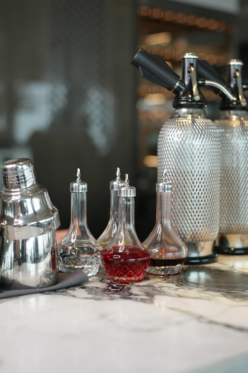 50+ Free Gin Bottle & Gin Images - Pixabay