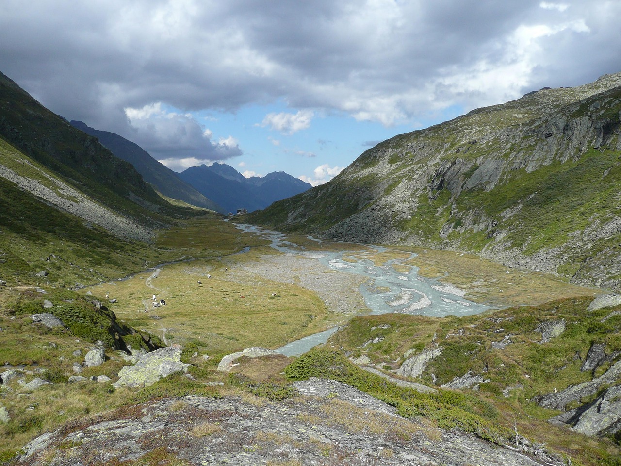 Valley Flow Mountains - Free photo on Pixabay - Pixabay