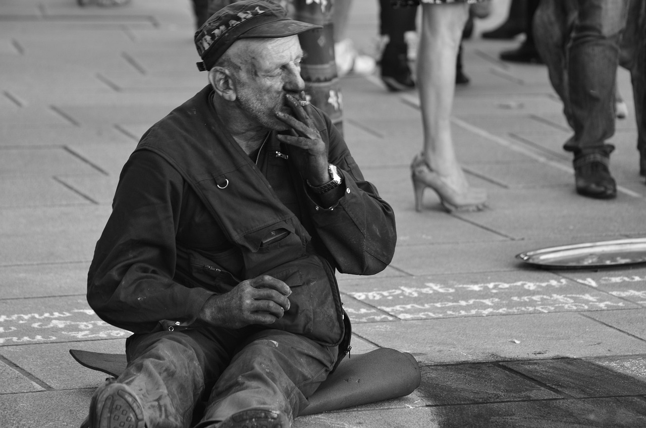 Street Man Smoking - Free photo on Pixabay