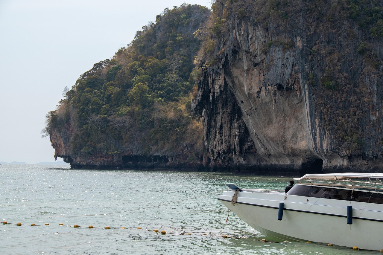 Kapal Laut Tebing - Foto gratis di Pixabay - Pixabay