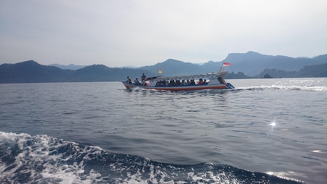 Kapal Laut Ombak - Foto gratis di Pixabay - Pixabay