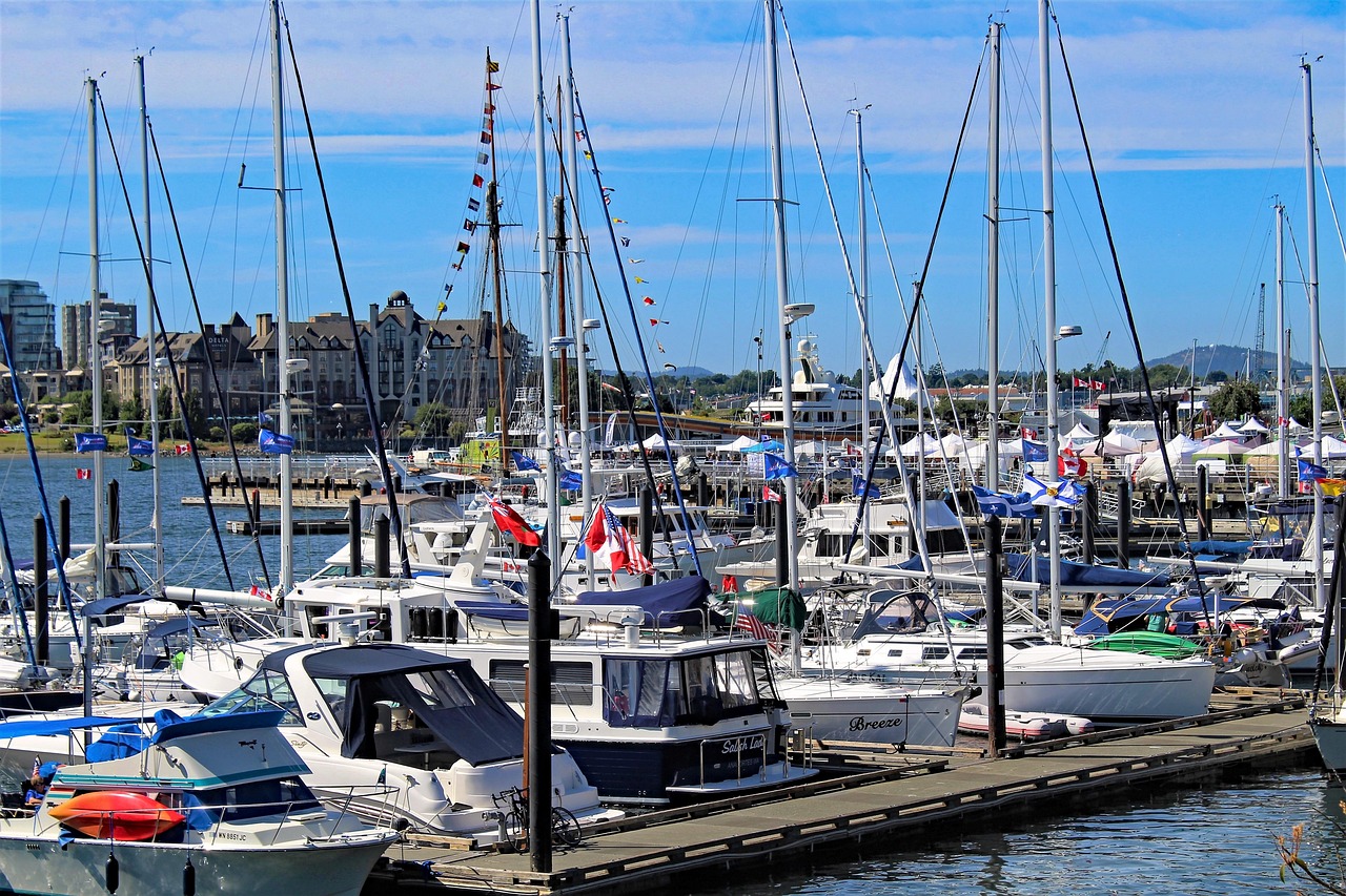 200+ Free Boat Flags & Boat Images - Pixabay