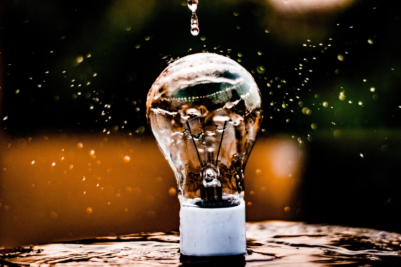 Bulbo Creatividad Chapoteo - Foto gratis en Pixabay - Pixabay