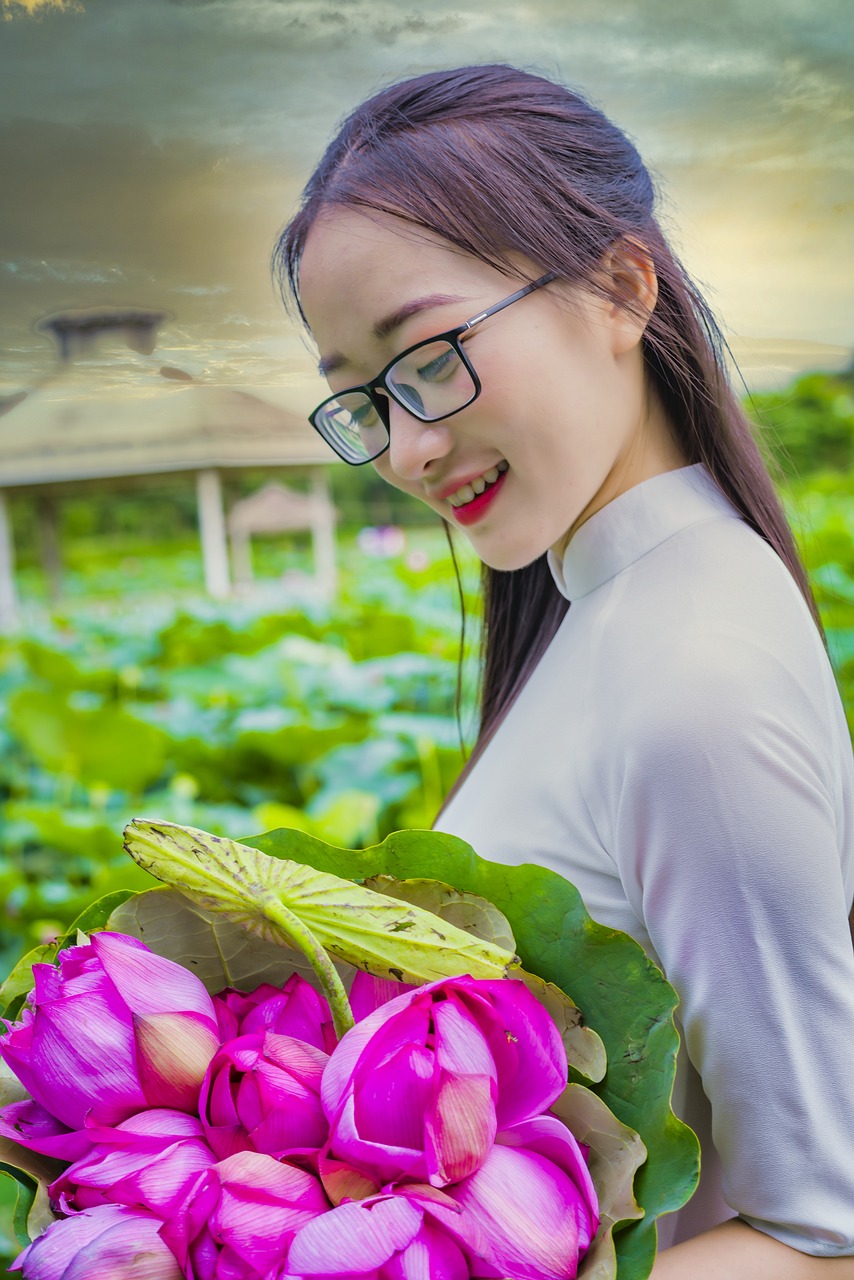 Lotus Girl Beauty - Free photo on Pixabay