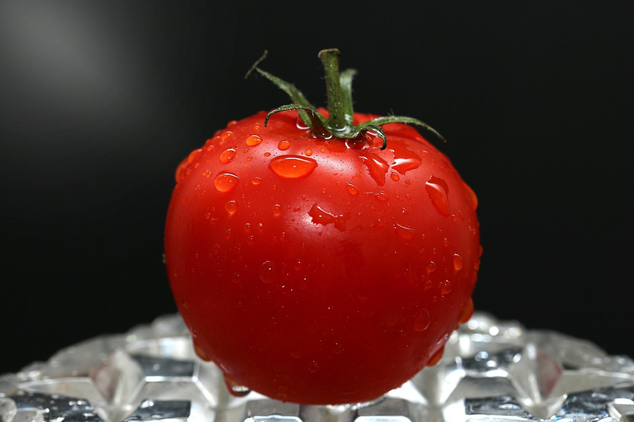 Tomato Macro Close Up - Free photo on Pixabay