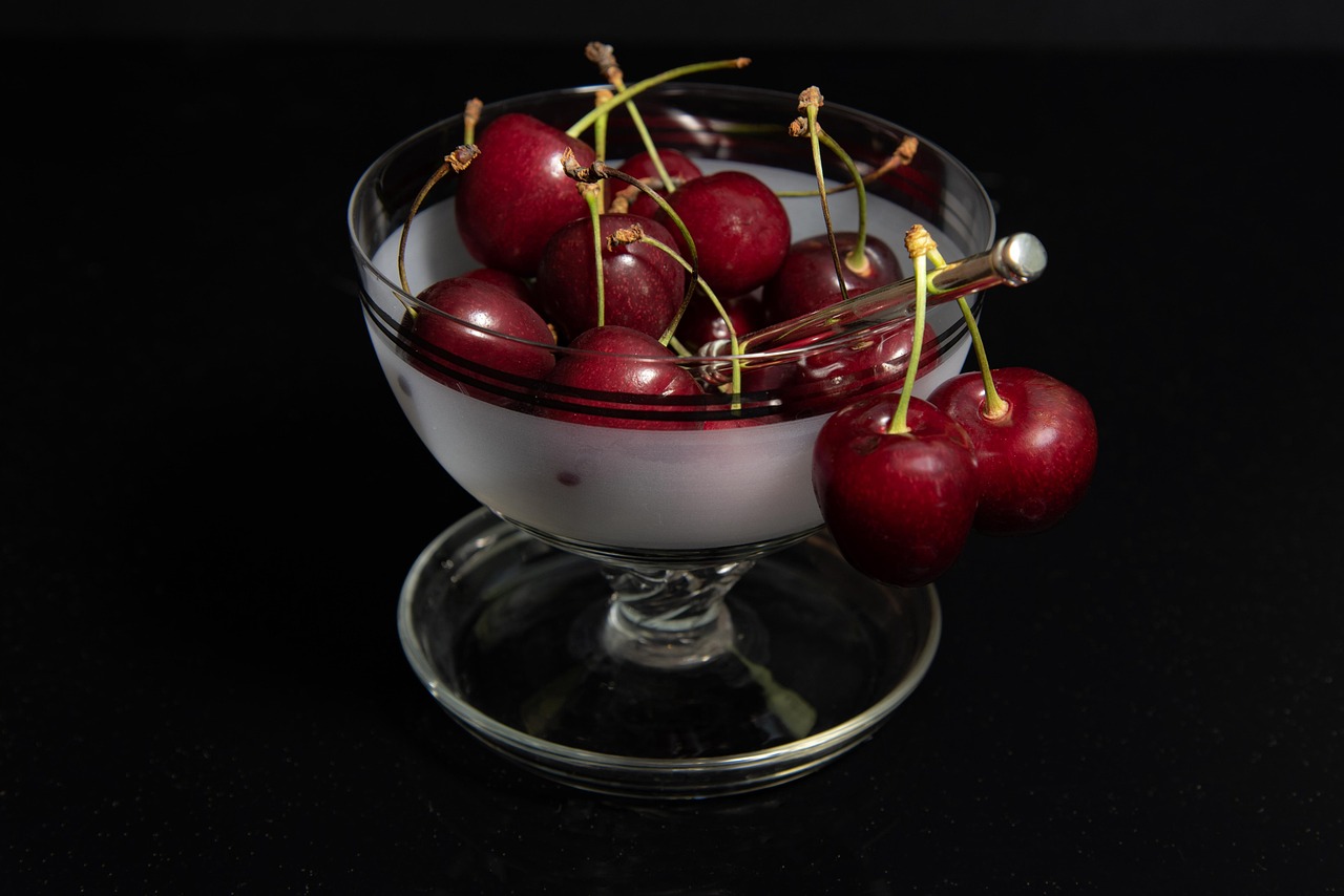 Still Life Cherry Vase - Free photo on Pixabay