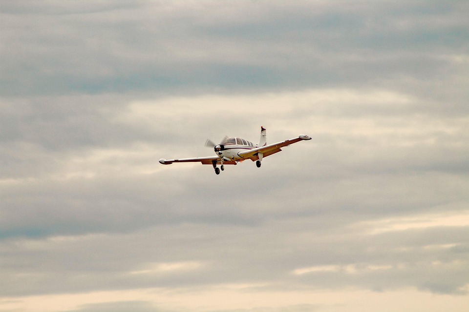 Piper Flying Aircraft - Free photo on Pixabay - Pixabay