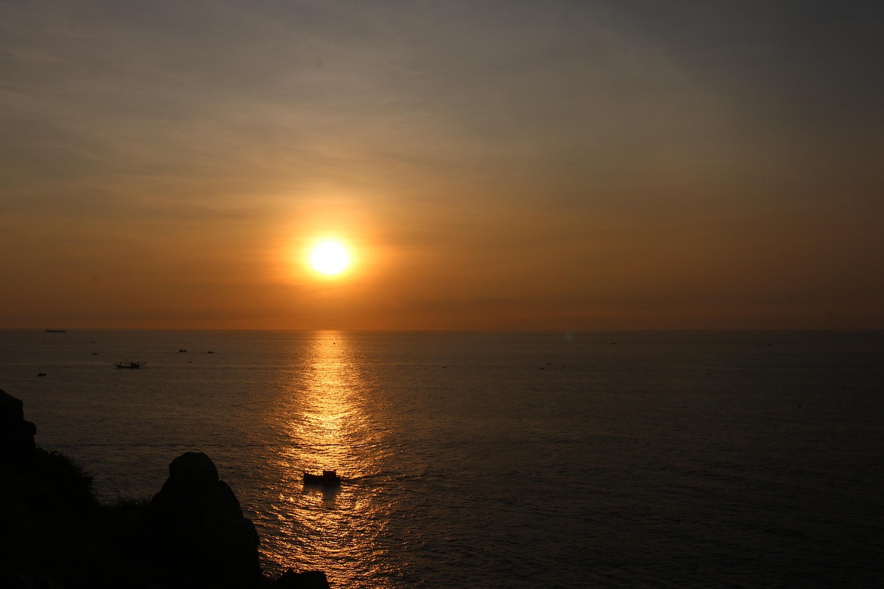 Fajar Di Laut Lampu Kapal Lepas - Foto gratis di Pixabay - Pixabay