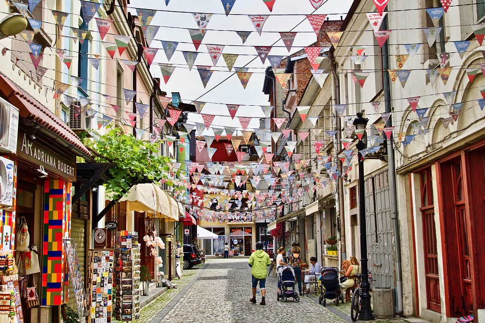 Drapeaux Décoration Rue - Photo gratuite sur Pixabay