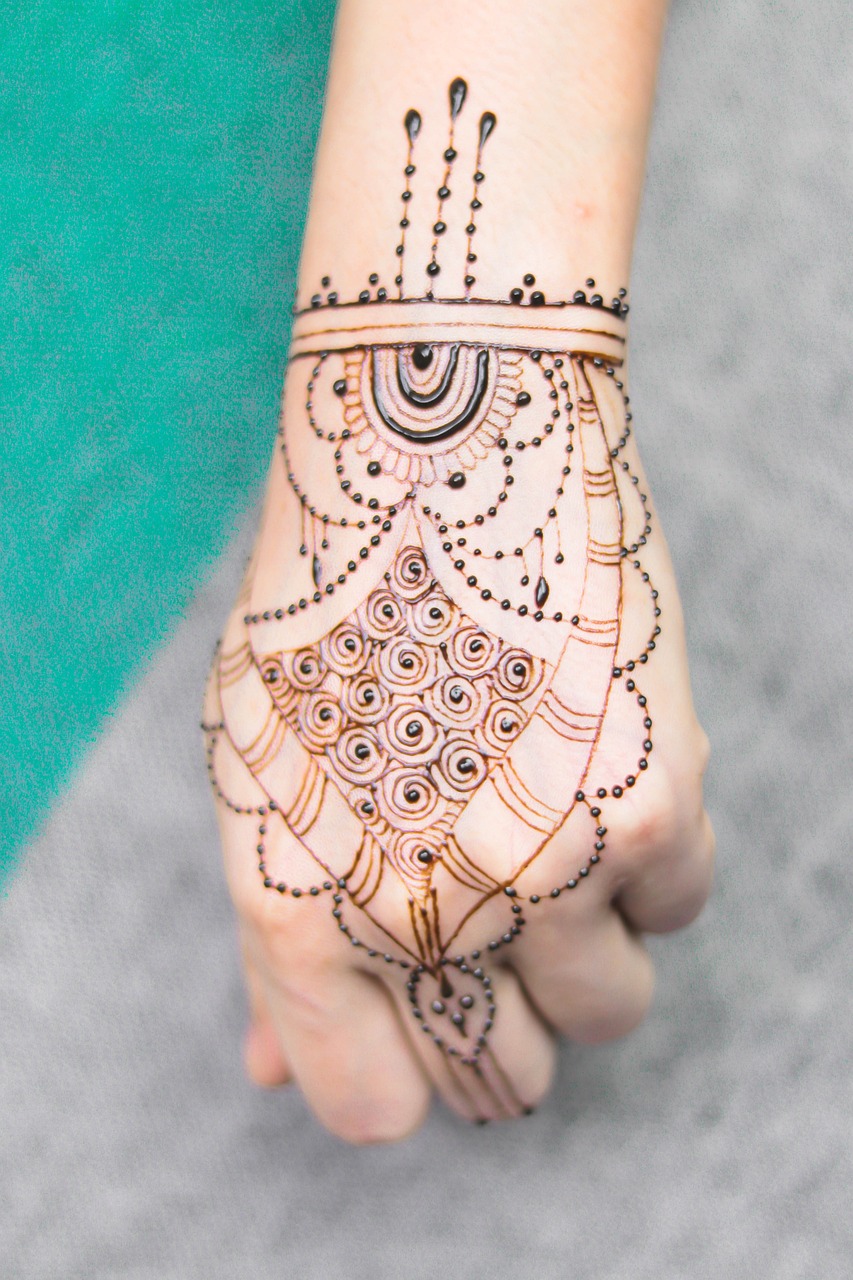 Girl Henna Hand - Free photo on Pixabay