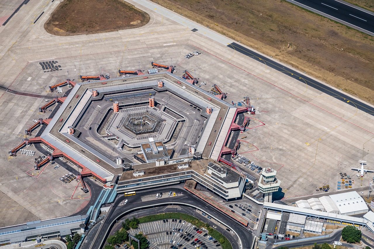 Aircraft Runways The Airport - Free photo on Pixabay