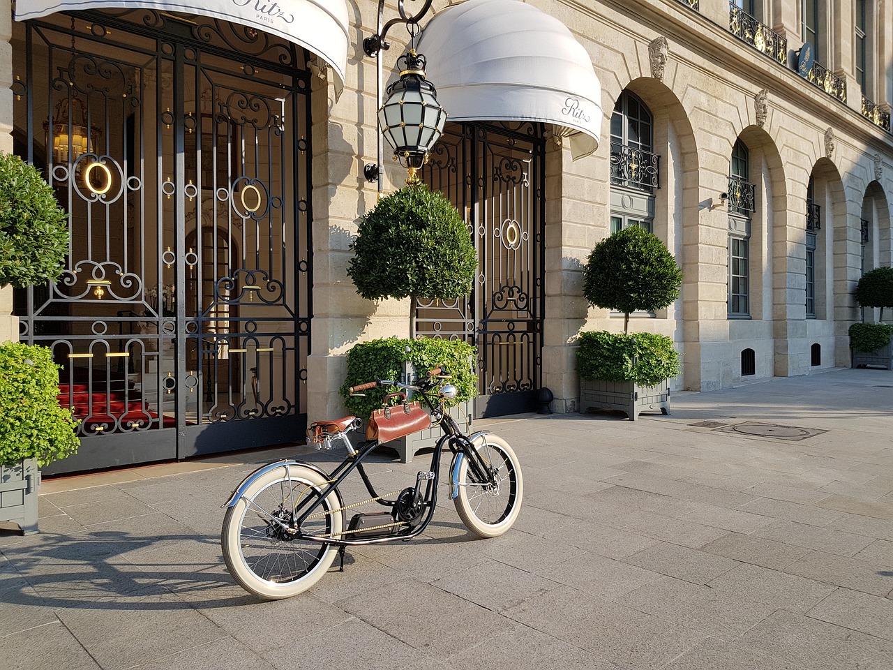 Bike Hotel Ritz - Free photo on Pixabay - Pixabay