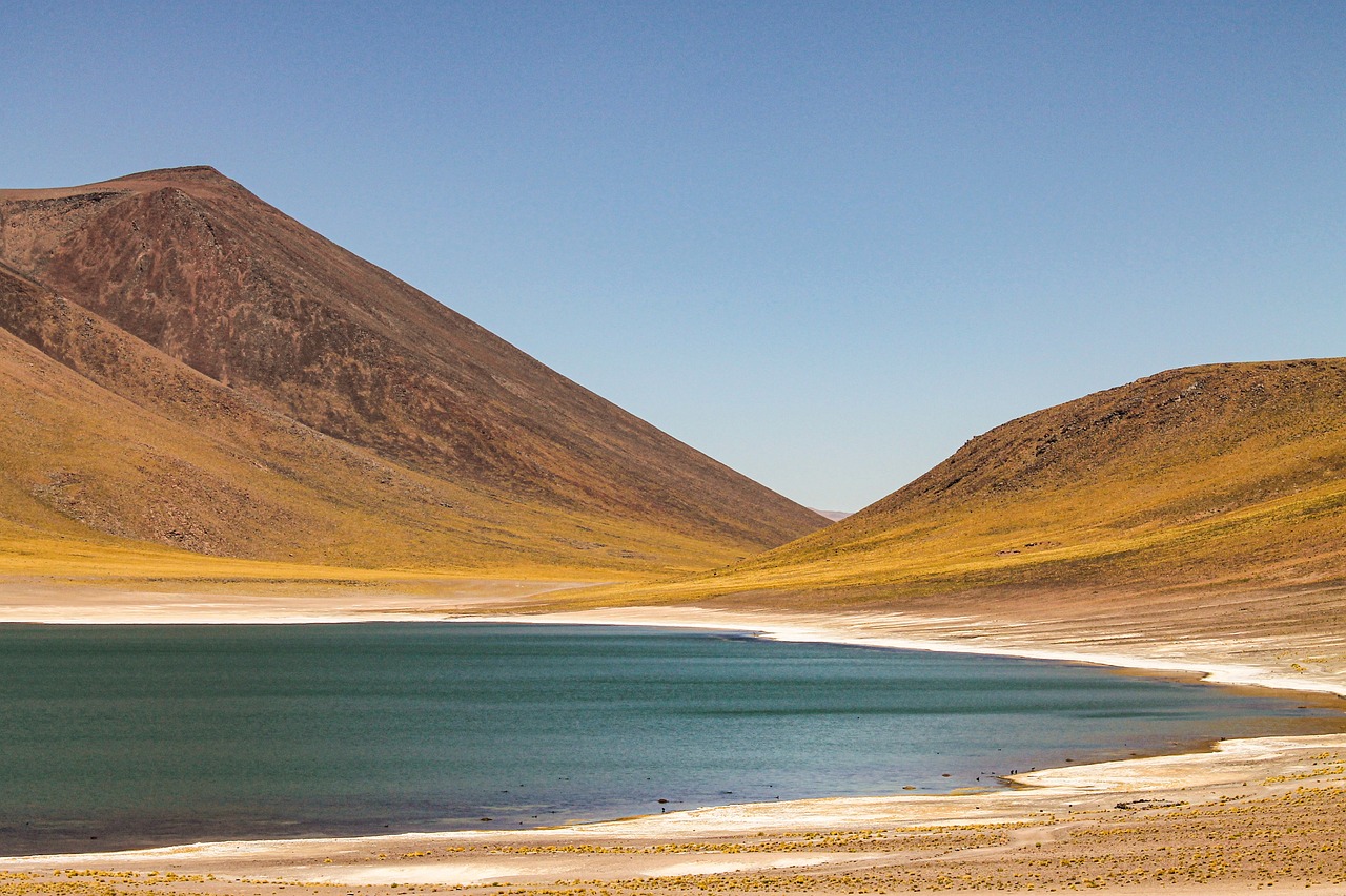 Hills Lake Laguna - Free photo on Pixabay - Pixabay