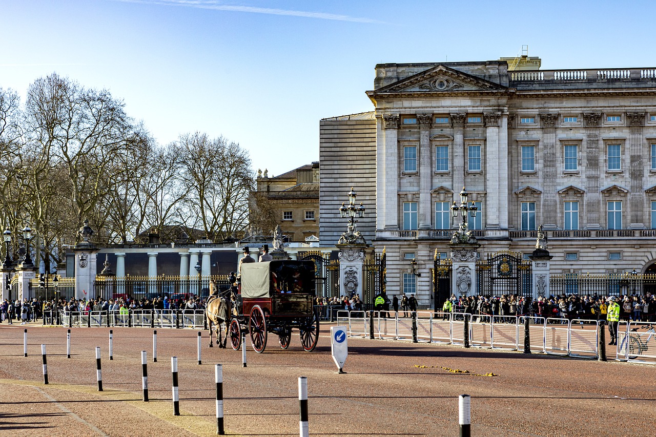 7,000+ Free Buckingham Palace & Palace Photos - Pixabay