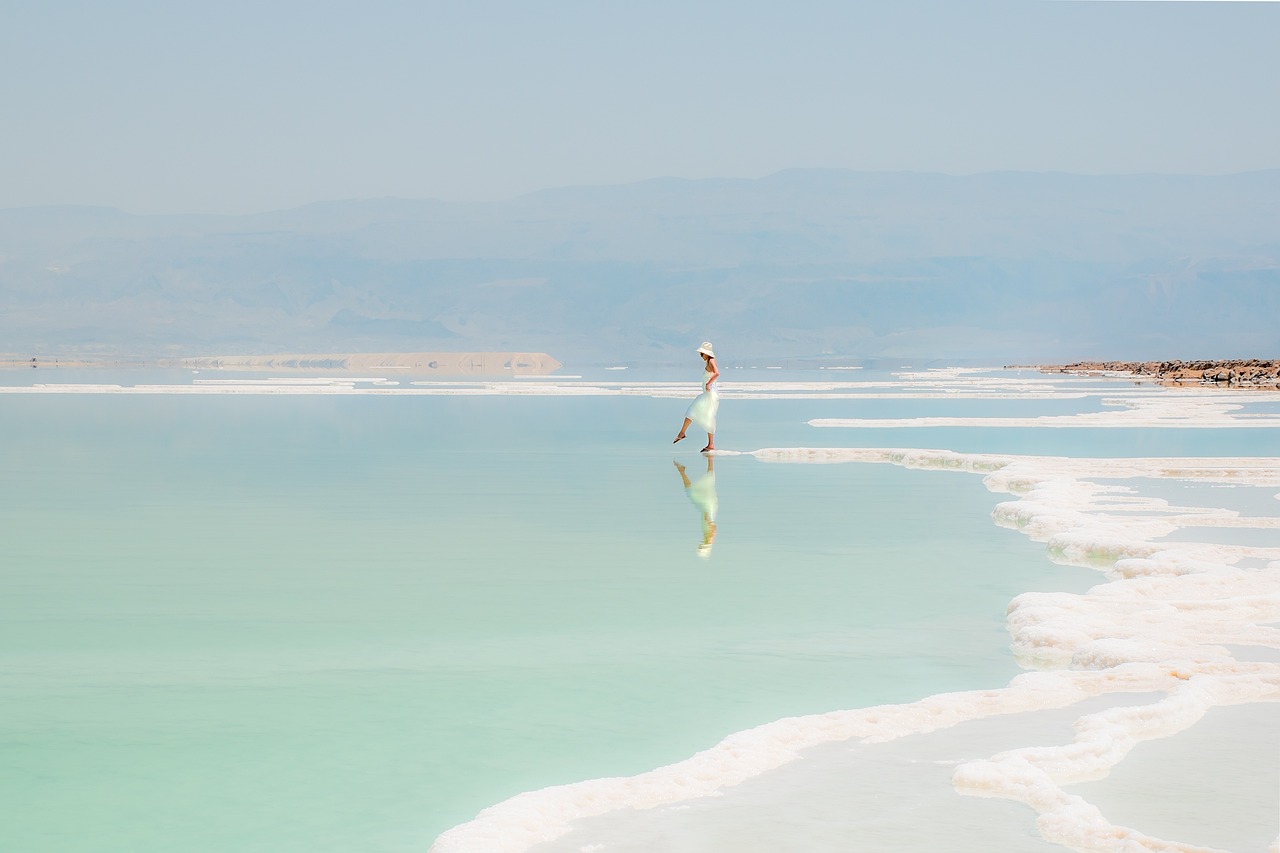 100,000+ Free Dead Woman & Dead Sea Images - Pixabay
