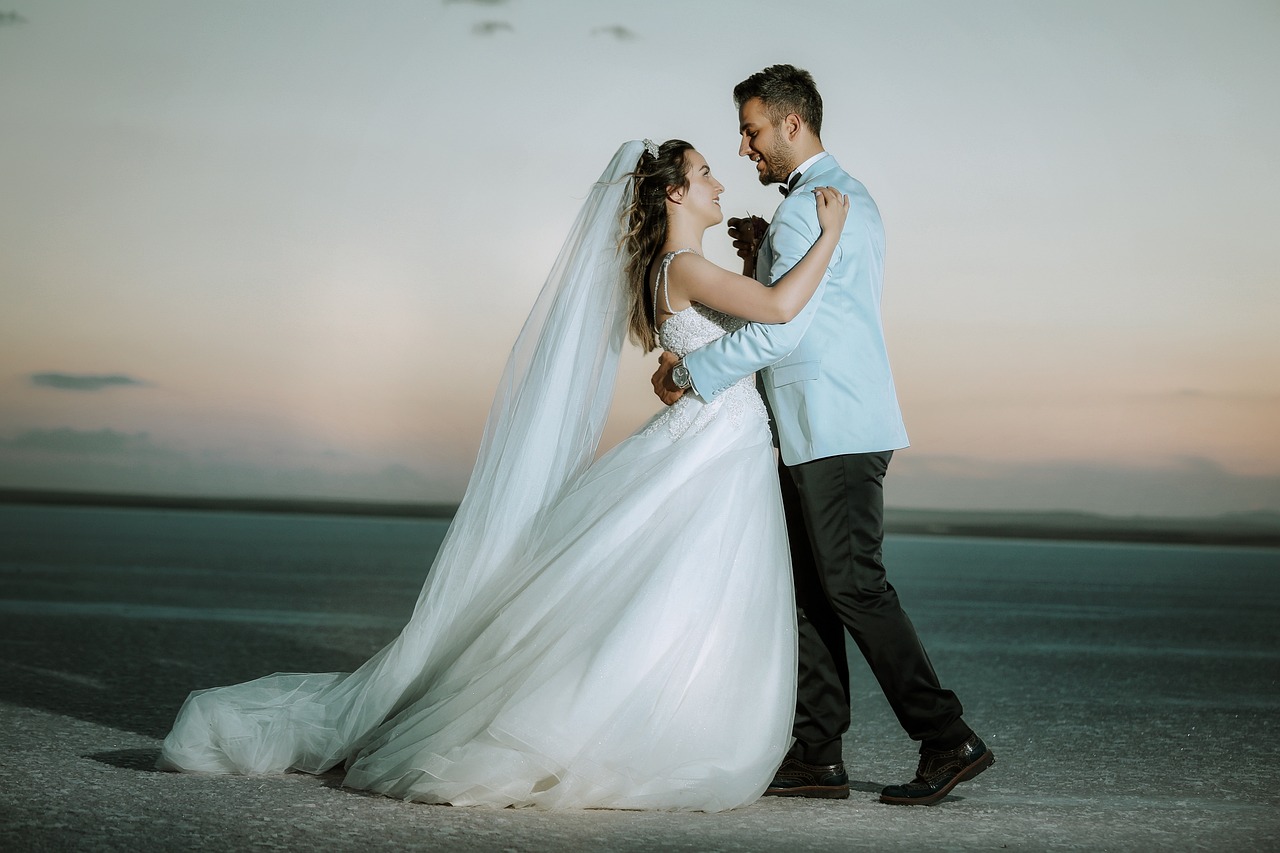 10,000+ Free Married Couple & Wedding Images - Pixabay