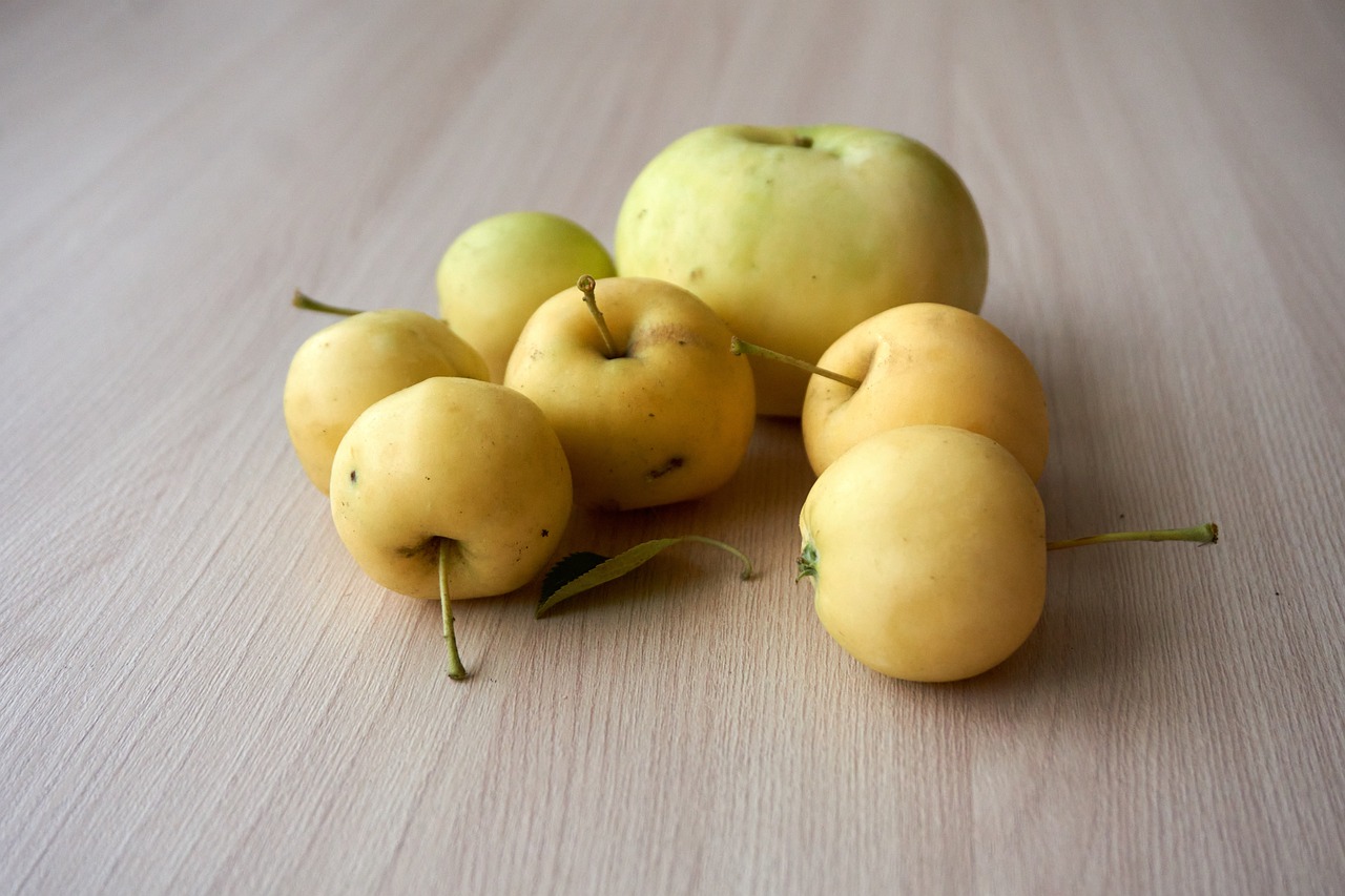 Apples Fruit Organic - Free photo on Pixabay - Pixabay
