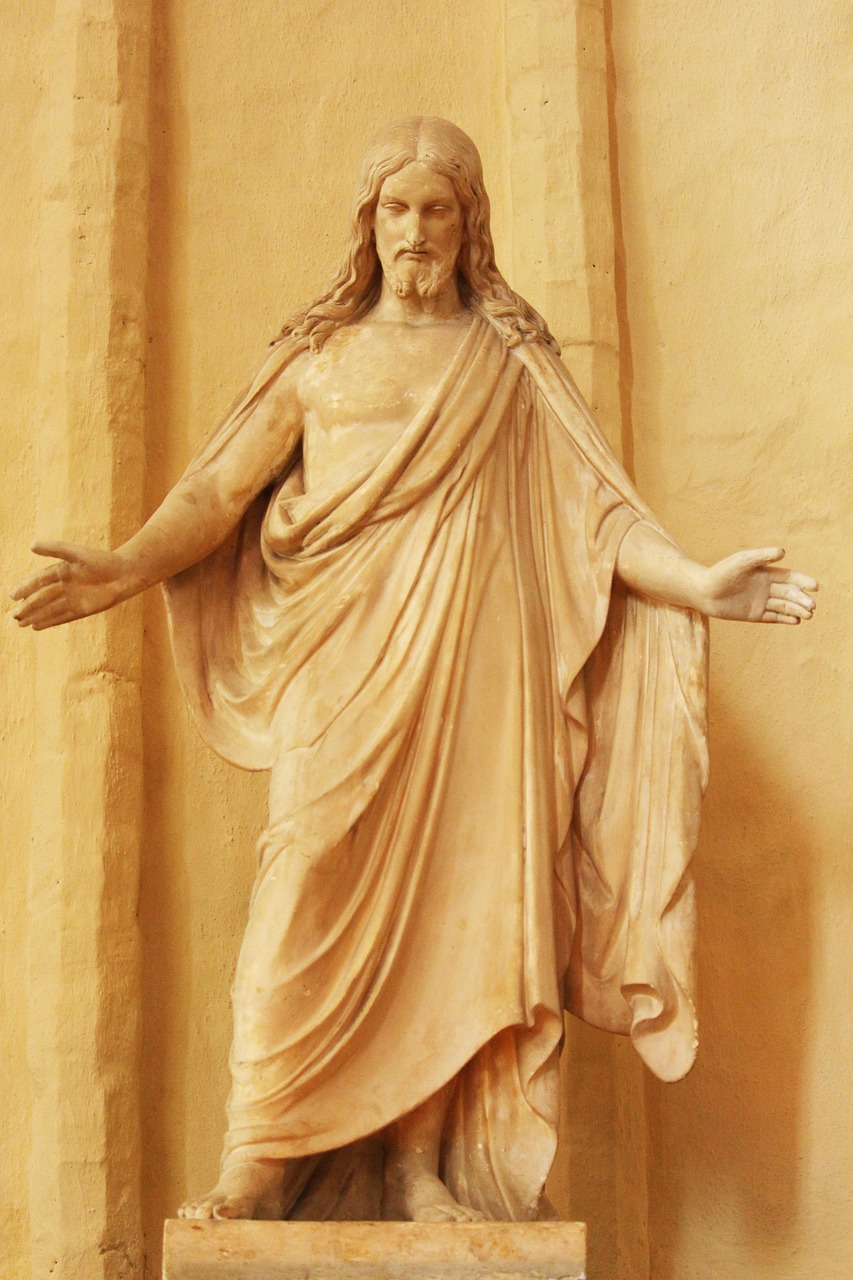 Jesus Statue Sculpture - Free photo on Pixabay