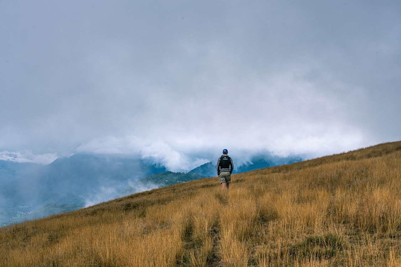 Montaña Hombre Caminante - Foto gratis en Pixabay - Pixabay