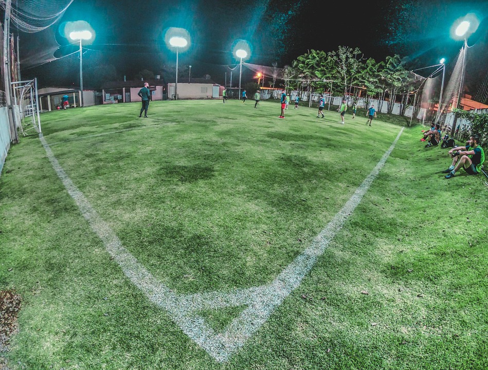 Football Gras Spieler - Kostenloses Foto auf Pixabay - Pixabay