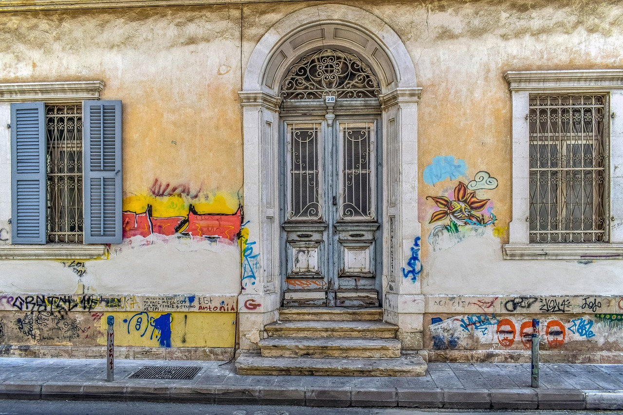 Building Facade Graffiti Street - Free photo on Pixabay