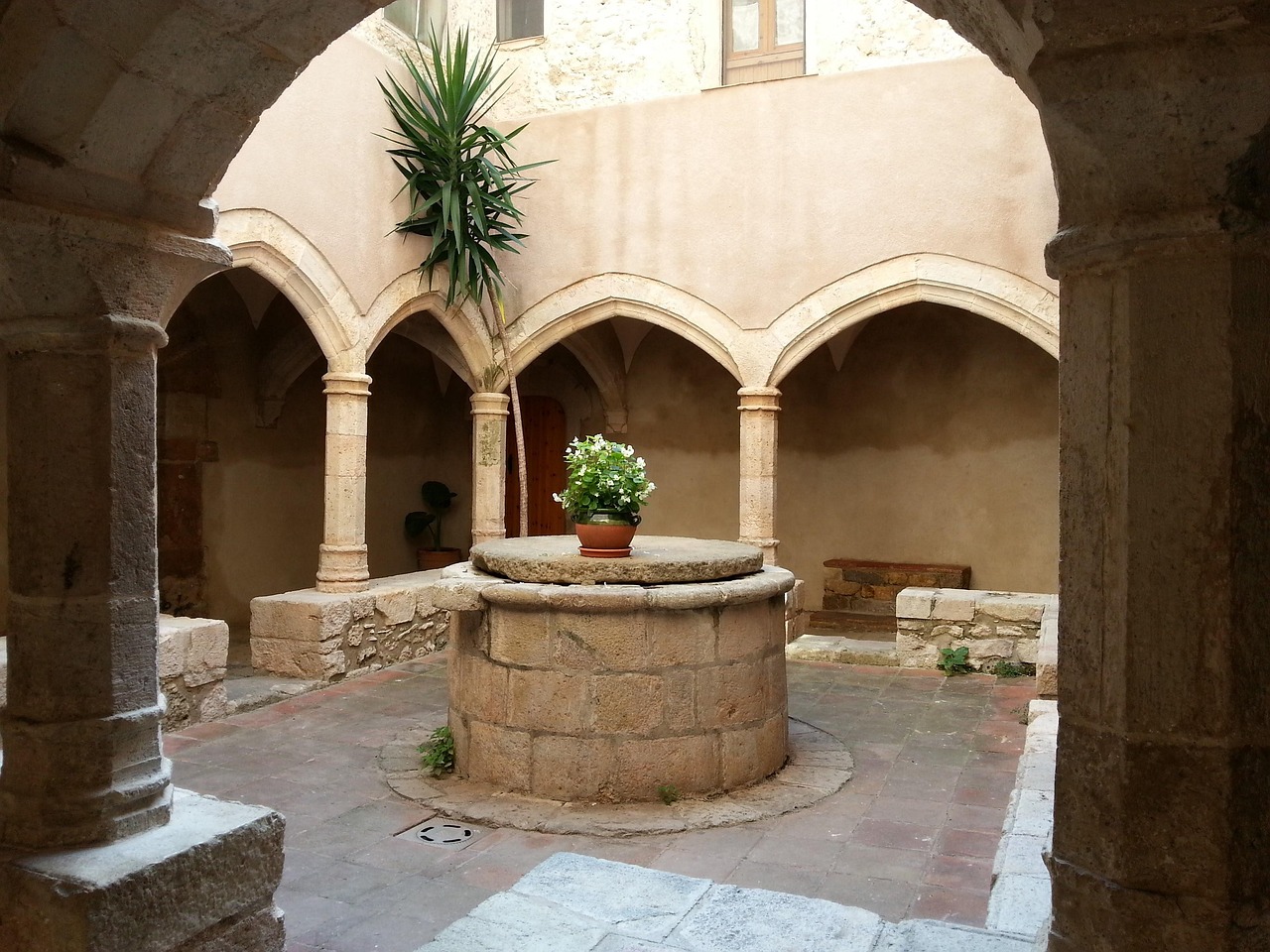 Well Stone Arches - Free photo on Pixabay - Pixabay