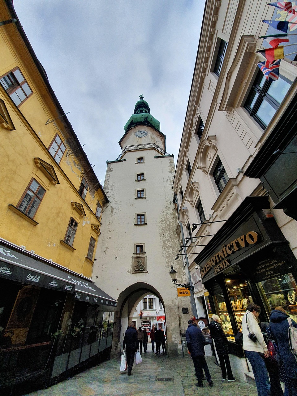 Bratislava Ville Gens - Photo gratuite sur Pixabay - Pixabay