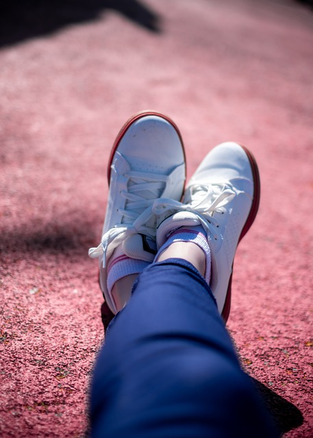 10,000+ Free Crossed Feet & Feet Images - Pixabay