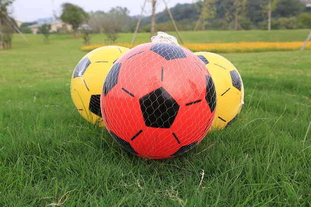 Bolas De Futebol Brinquedos - Foto gratuita no Pixabay - Pixabay
