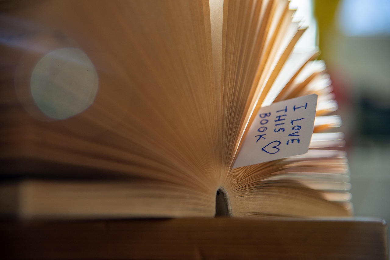 100+ Free Bookmark & Book Photos - Pixabay