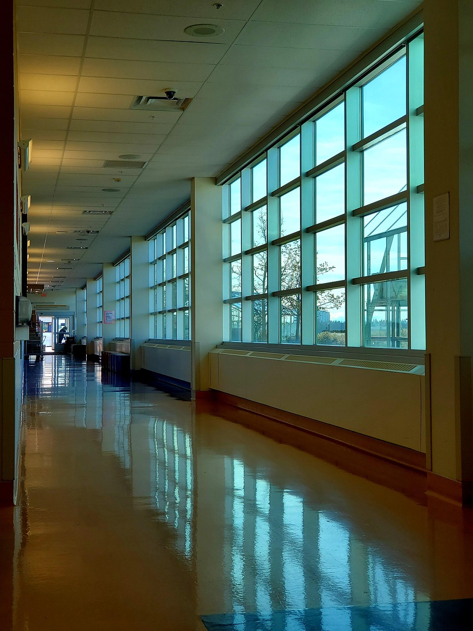 Corredor Do Hospital Moderno
