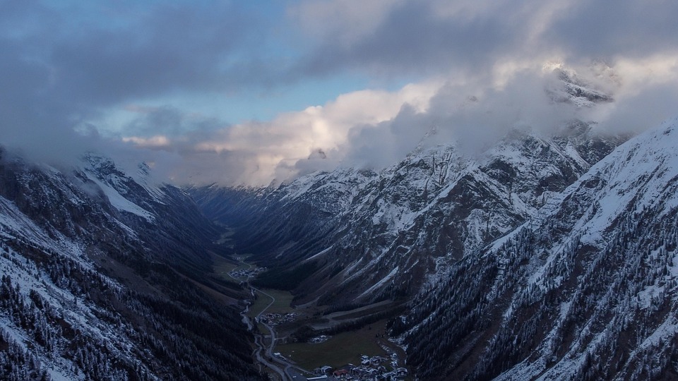 Valley Mountains Snow - Free photo on Pixabay