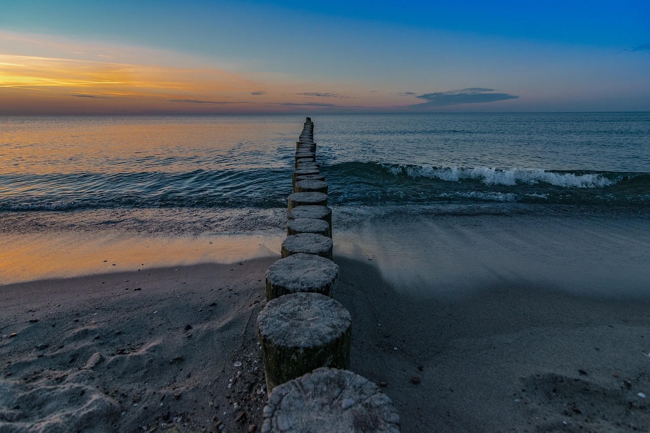 Wooden Breakwater Beach Sunset - Free photo on Pixabay - Pixabay