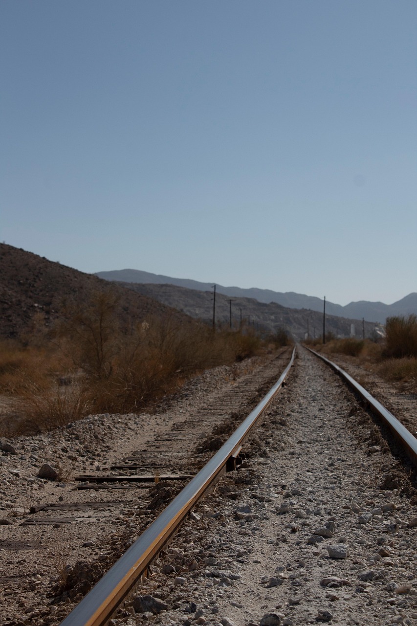 Railroad Desert Dry - Free photo on Pixabay - Pixabay