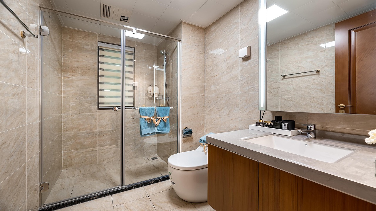 Toilet Take A Shower Cut Off - Free photo on Pixabay