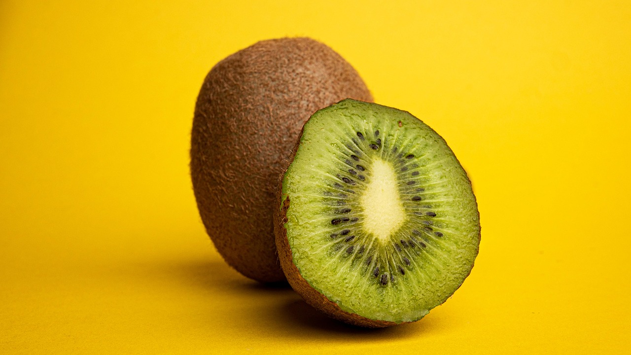 Kiwi Fruit Fresh - Free photo on Pixabay
