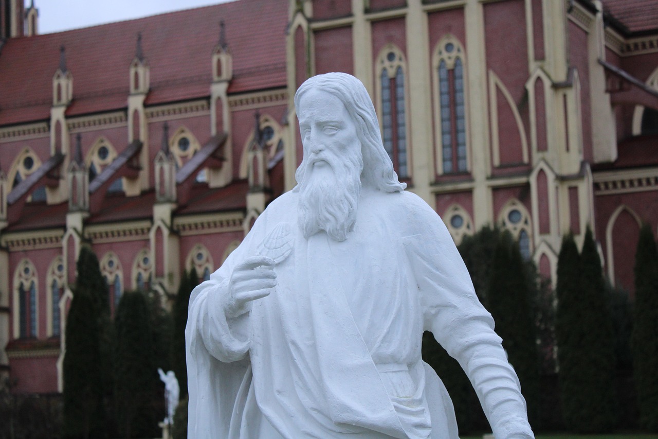 Statue Jesus Prayer - Free photo on Pixabay - Pixabay