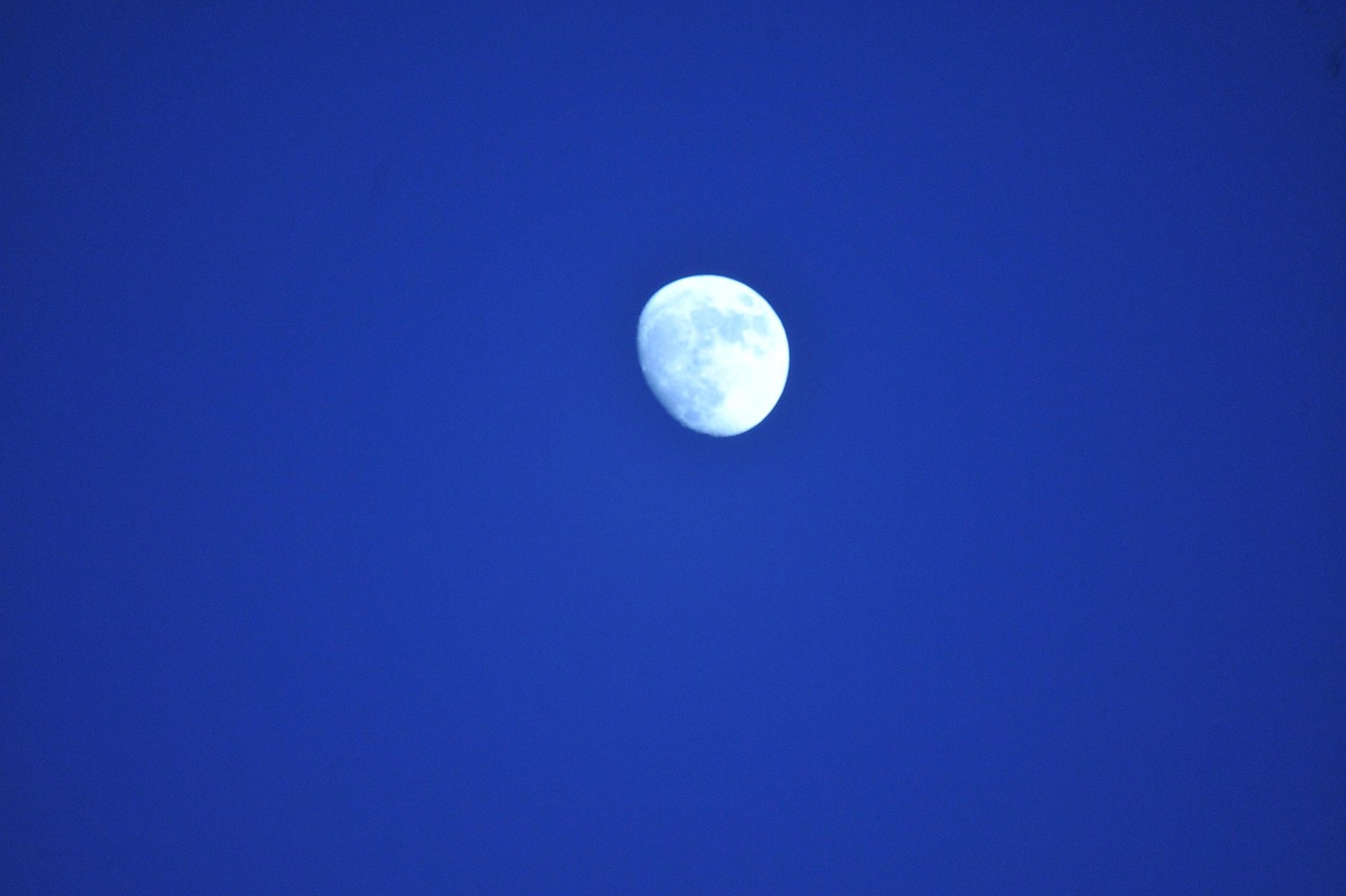 Third Of Moon - Free photo on Pixabay - Pixabay
