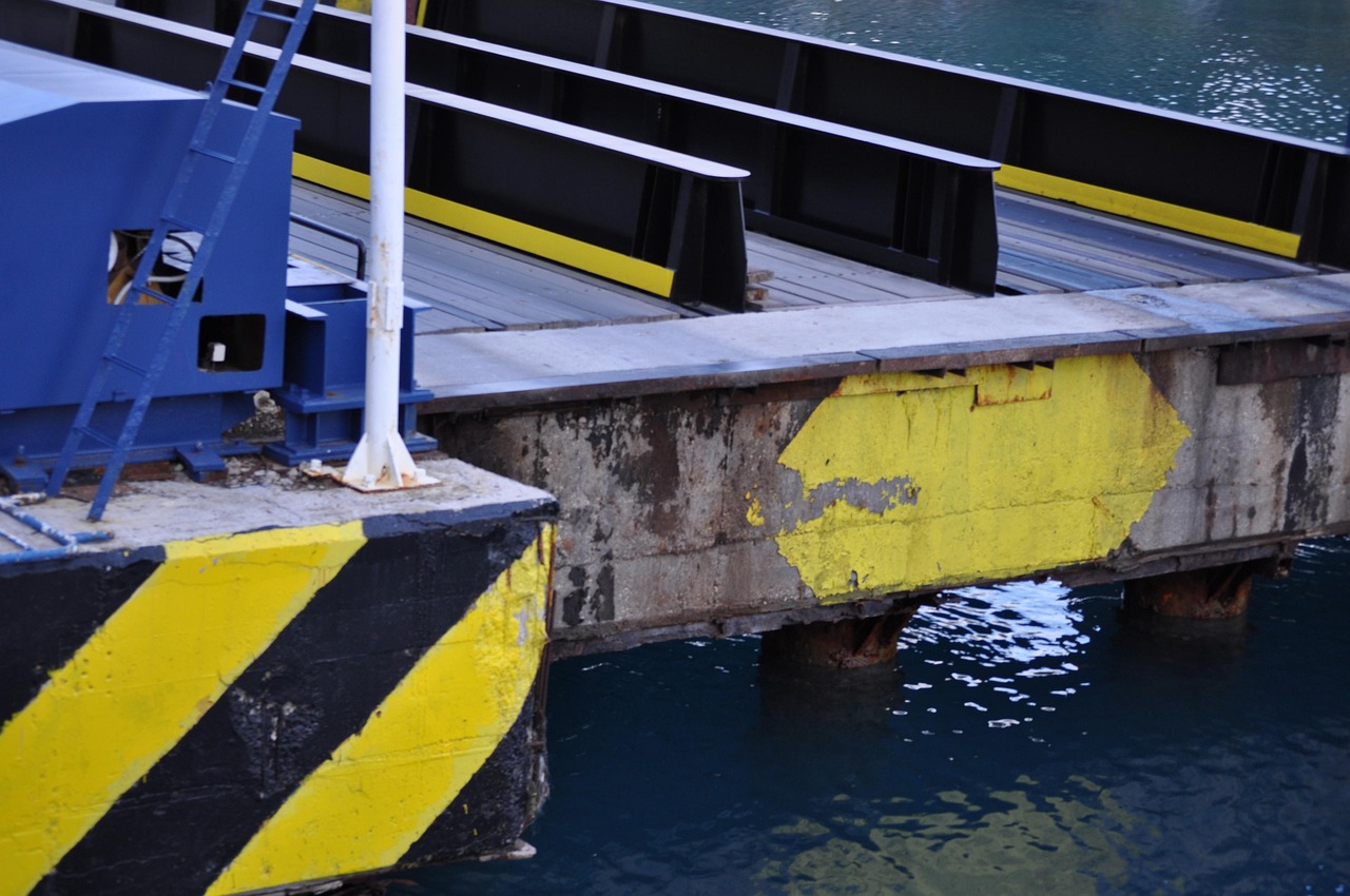 Canal De Corinto Balsa Barco - Foto gratuita no Pixabay - Pixabay