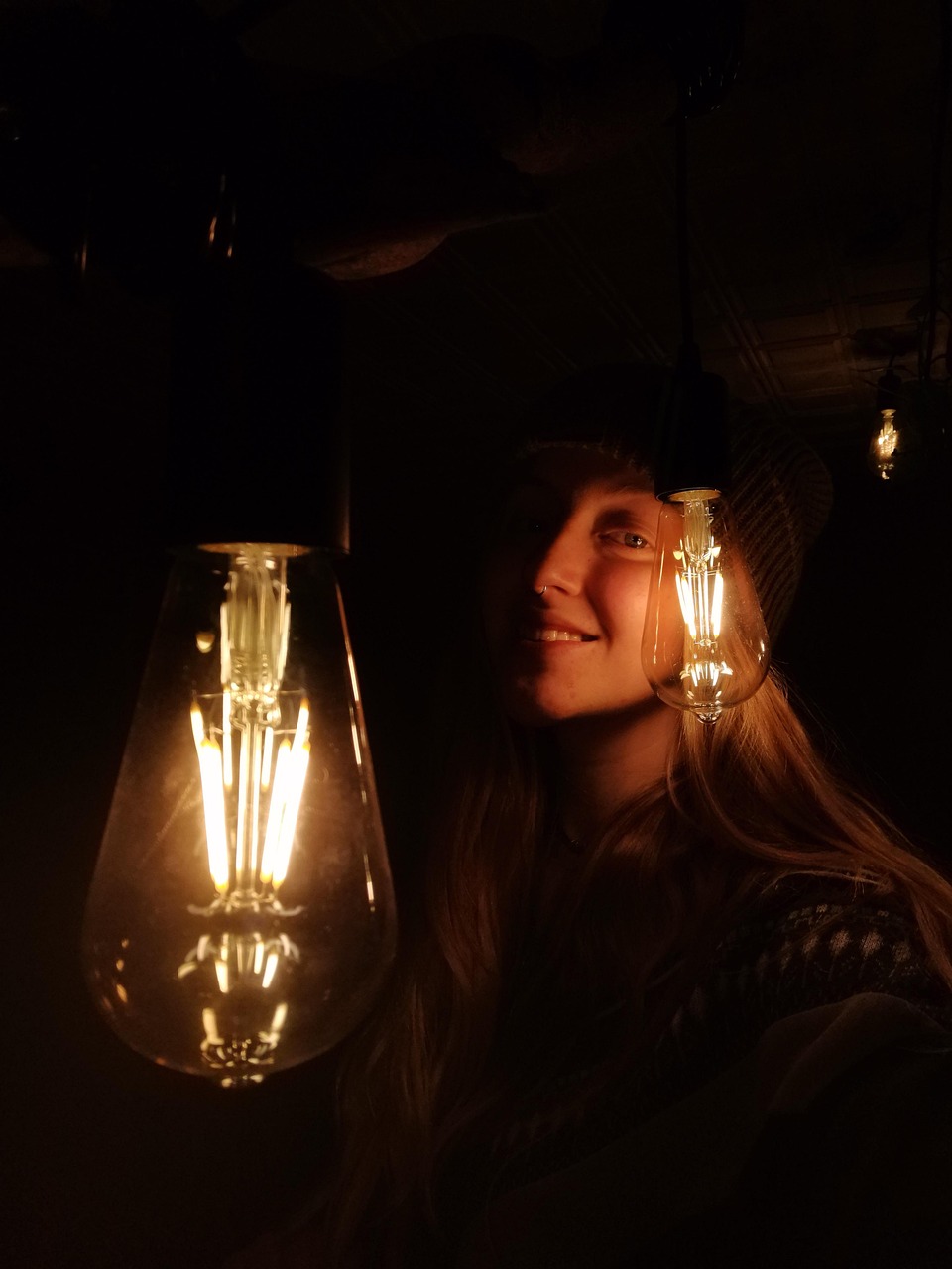 Light Bulb Girl Happy - Free photo on Pixabay - Pixabay