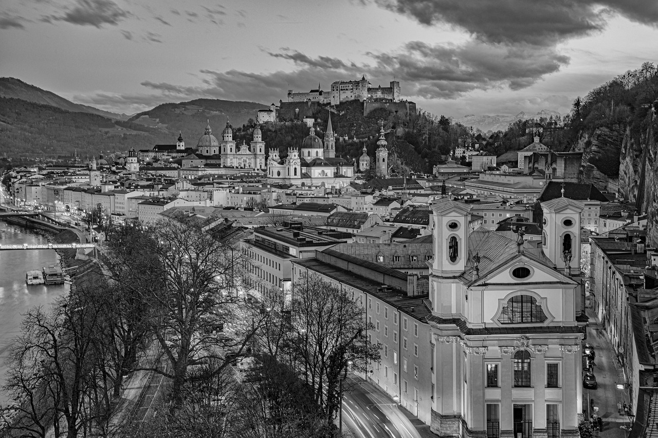 100+ Free Black White Castle & Castle Images - Pixabay