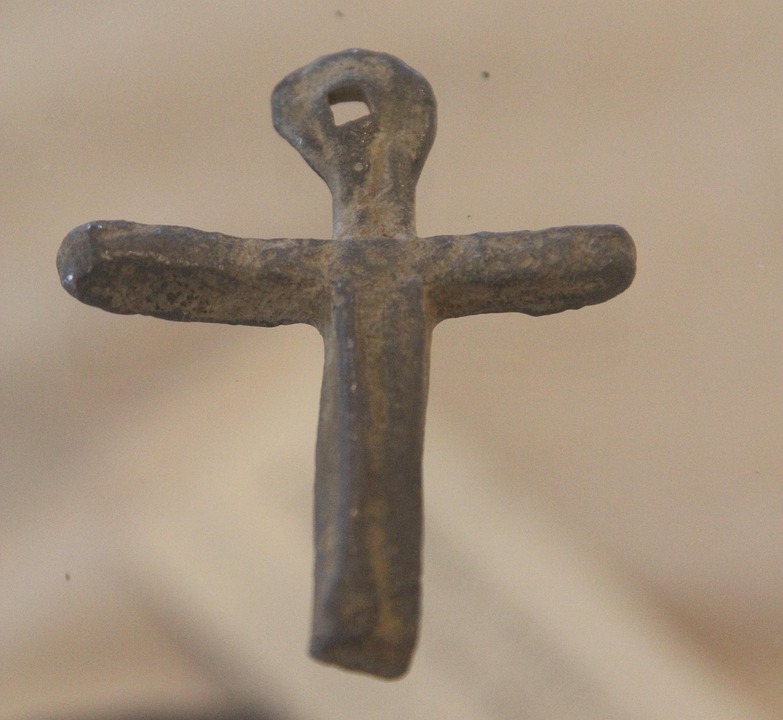 Oak Island Lead Cross - Free photo on Pixabay